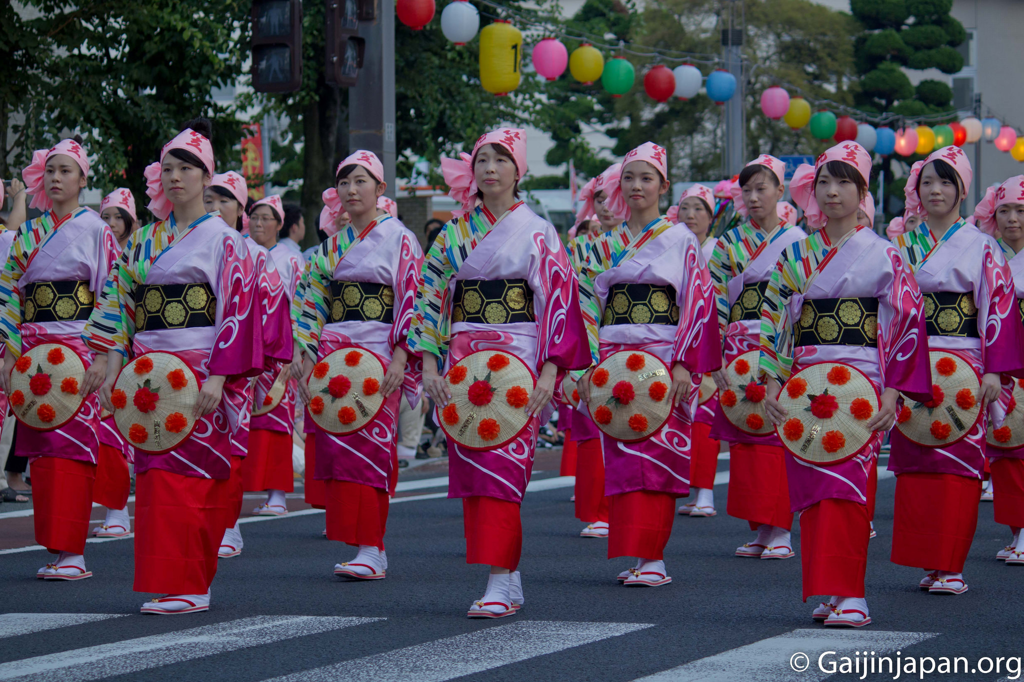 Hanagasa Odori Matsuri, ça danse dans les rues de Yamagata | Un Gaijin ...